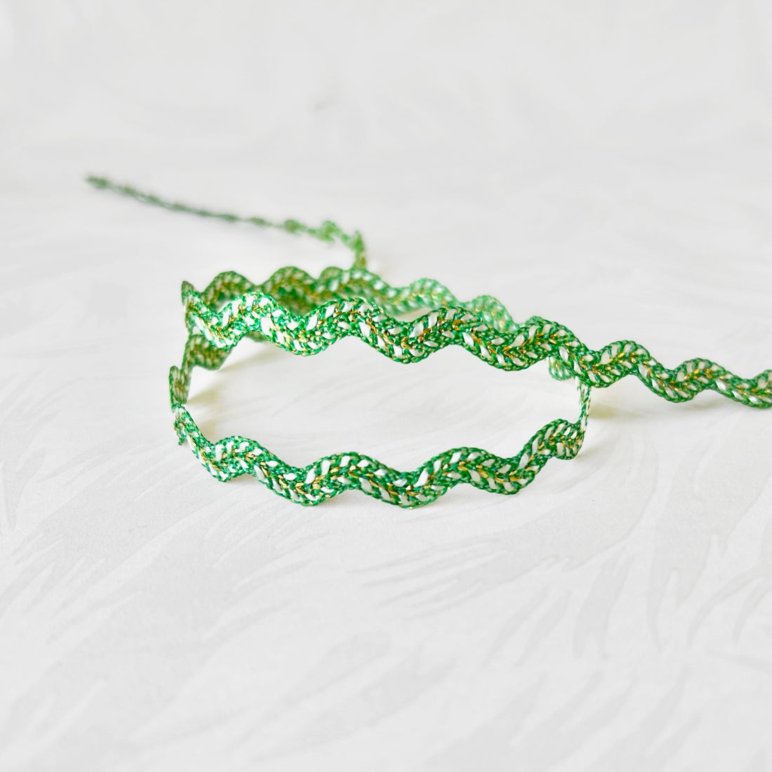 Metallic & Iridescent Rick Rack – Rose Mille