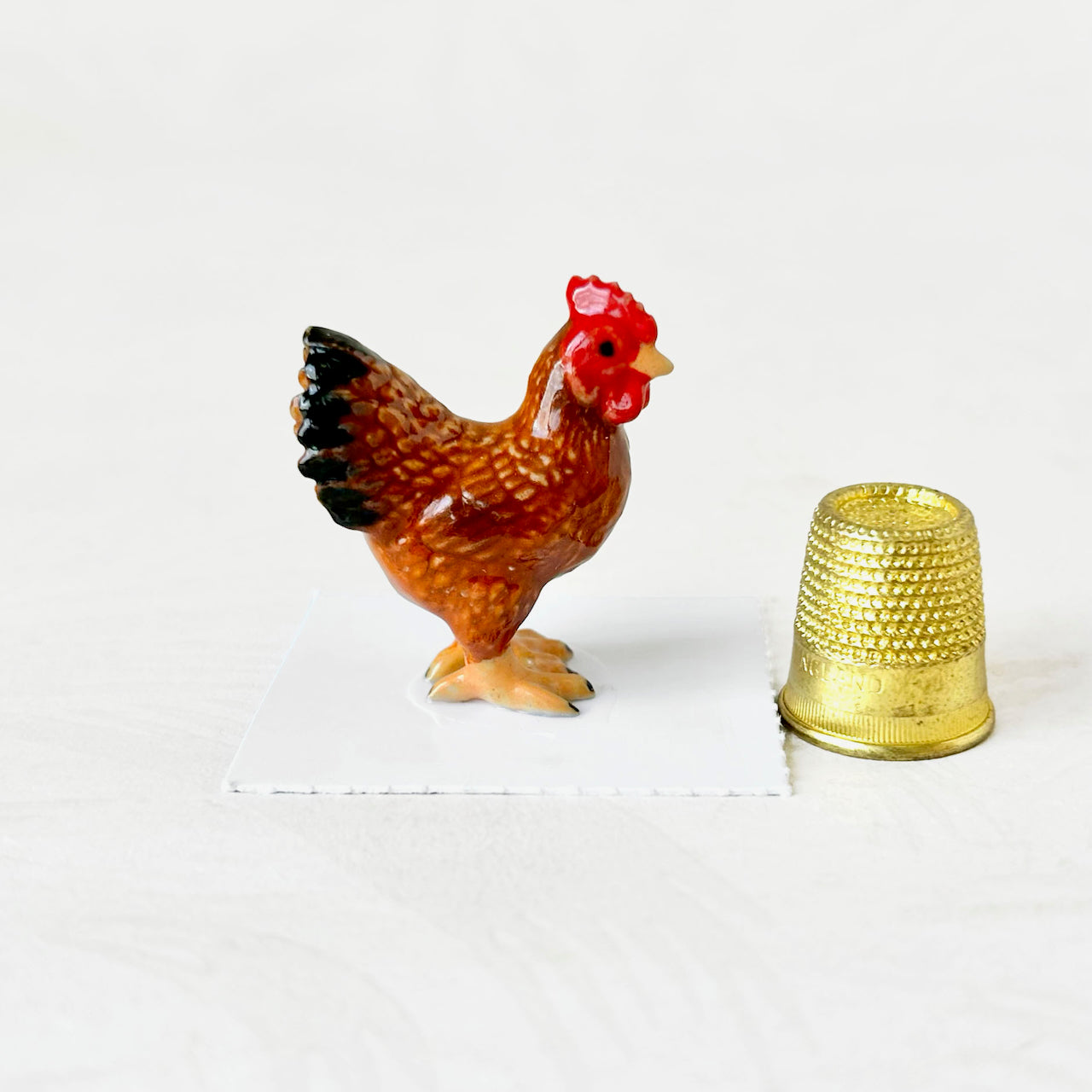 Miniature Porcelain Red Hen – Rose Mille